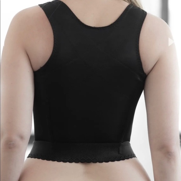 Venus of Cortland | Intimates & Sleepwear | Venus By Courtland Back ...